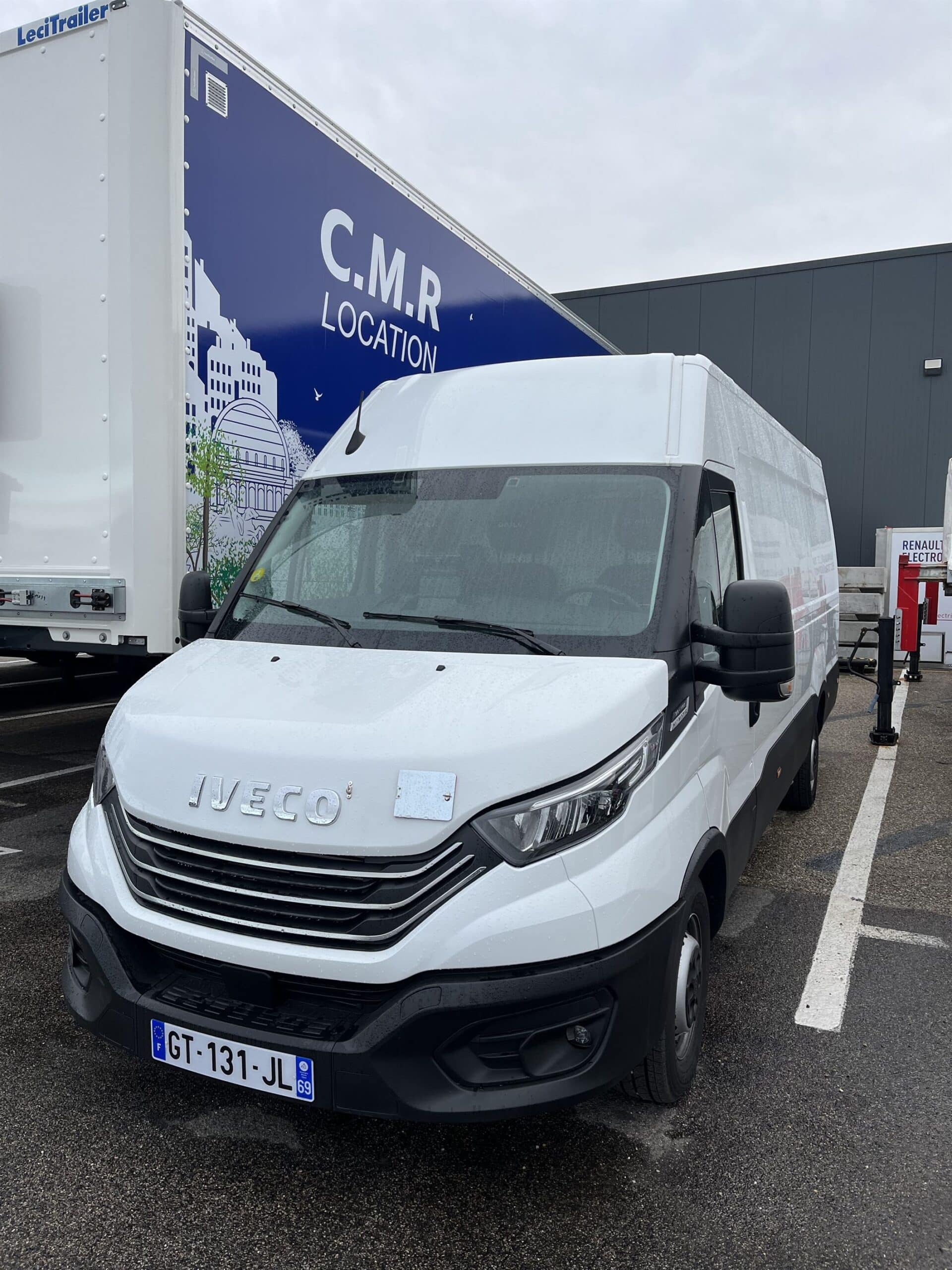 Location d'Utilitaires - CMR LOCATION - Lyon - Camionnette - Fourgon